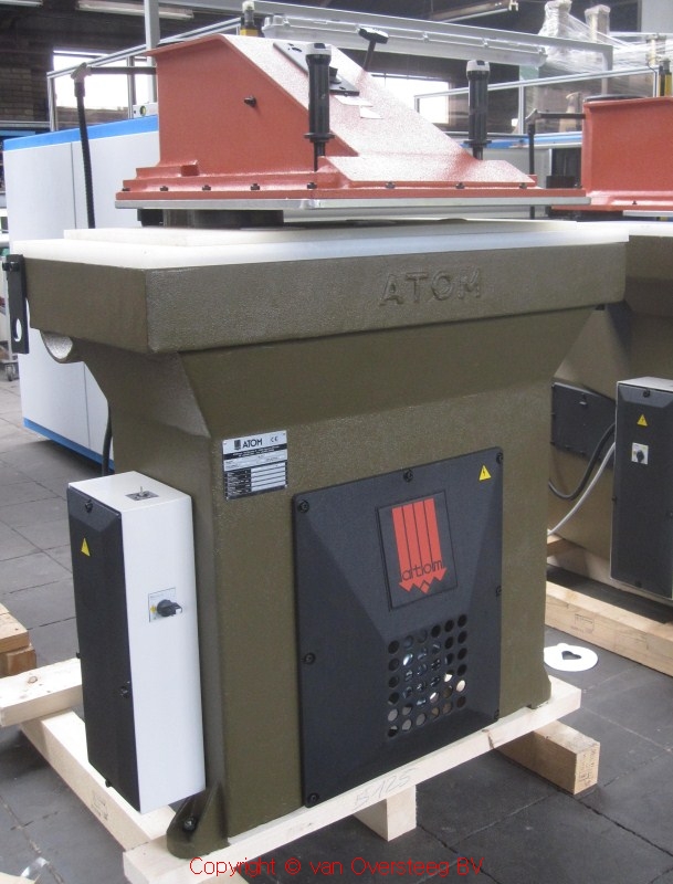 Van Oversteeg BV - stansmachine snijmachine schalmmachine